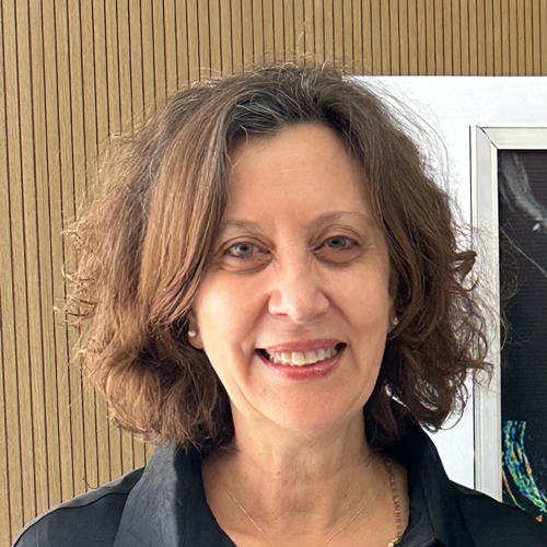 María Lucrecia Ballarino: Liderazgo femenino, innovación y formación en ...