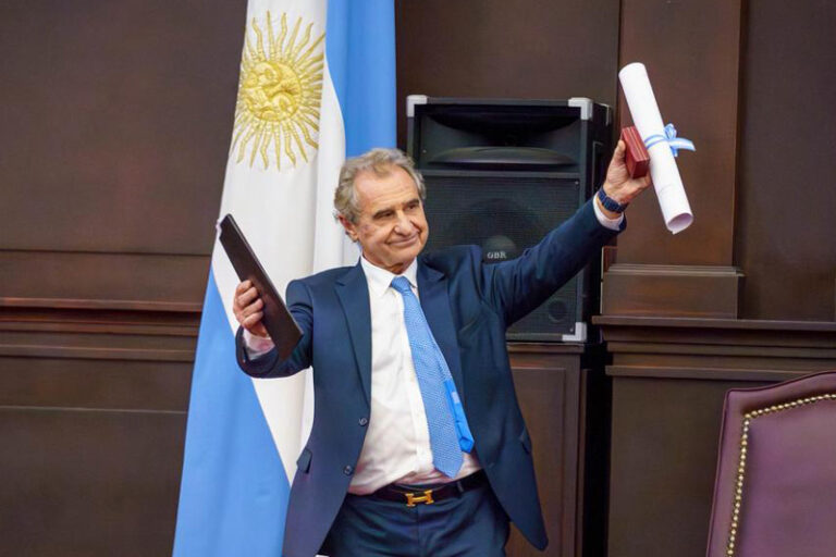 Dr. Pedro Lylyk: un legado de innovación que redefine la neurocirugía ...